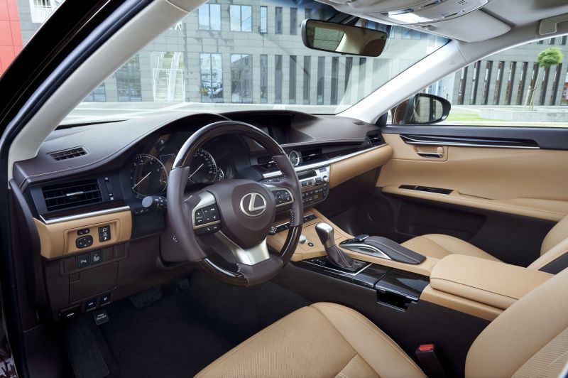 Lexus ES VI (XV60) (facelift 2015) 200 (150 Hp) Automatic